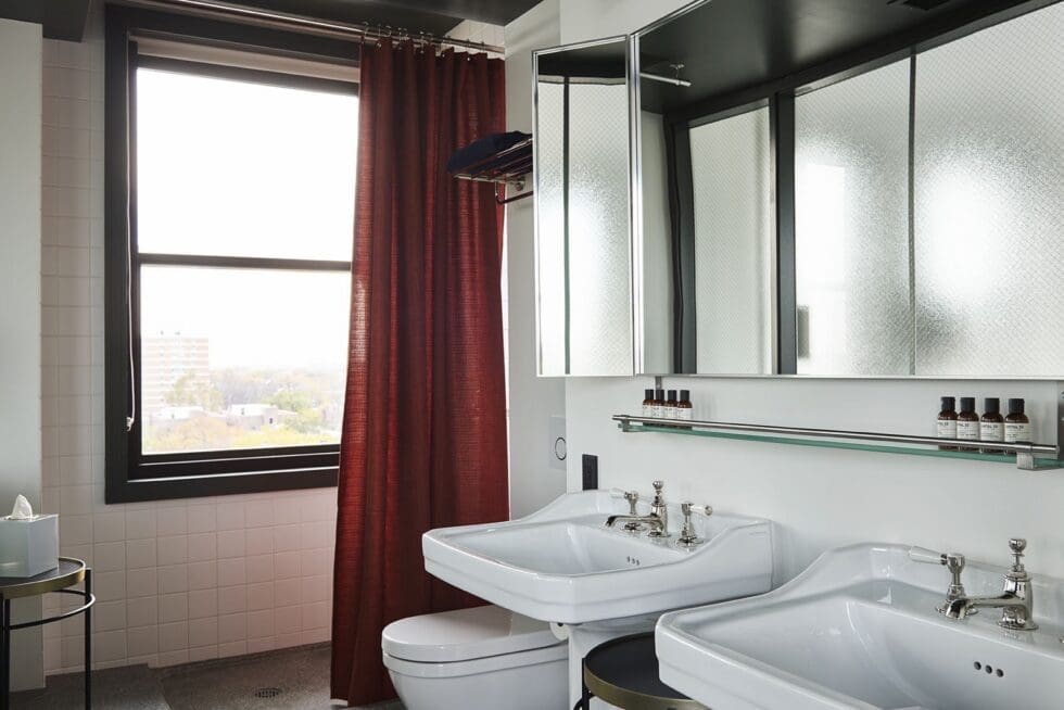 The Robey Rooms: Urban Comfort with Unique Design in Chicago