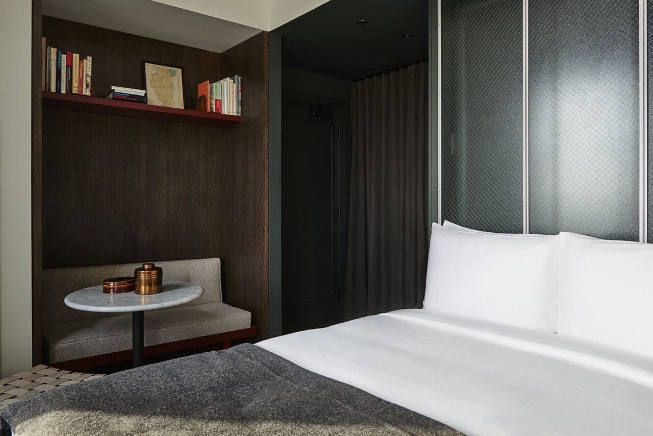 The Robey Rooms: Urban Comfort with Unique Design in Chicago